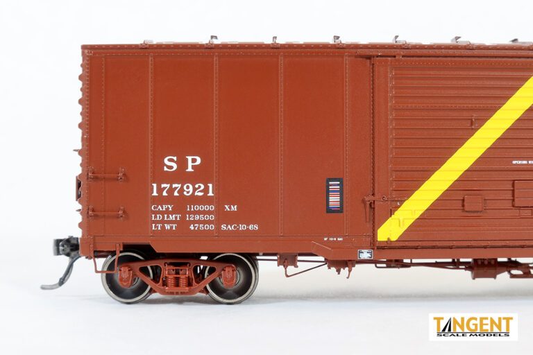 Southern Pacific (SP) Brown Repaint 1968+ SP 40' Boxcar Rebuild w/ 10' Door - Tangent Scale Models