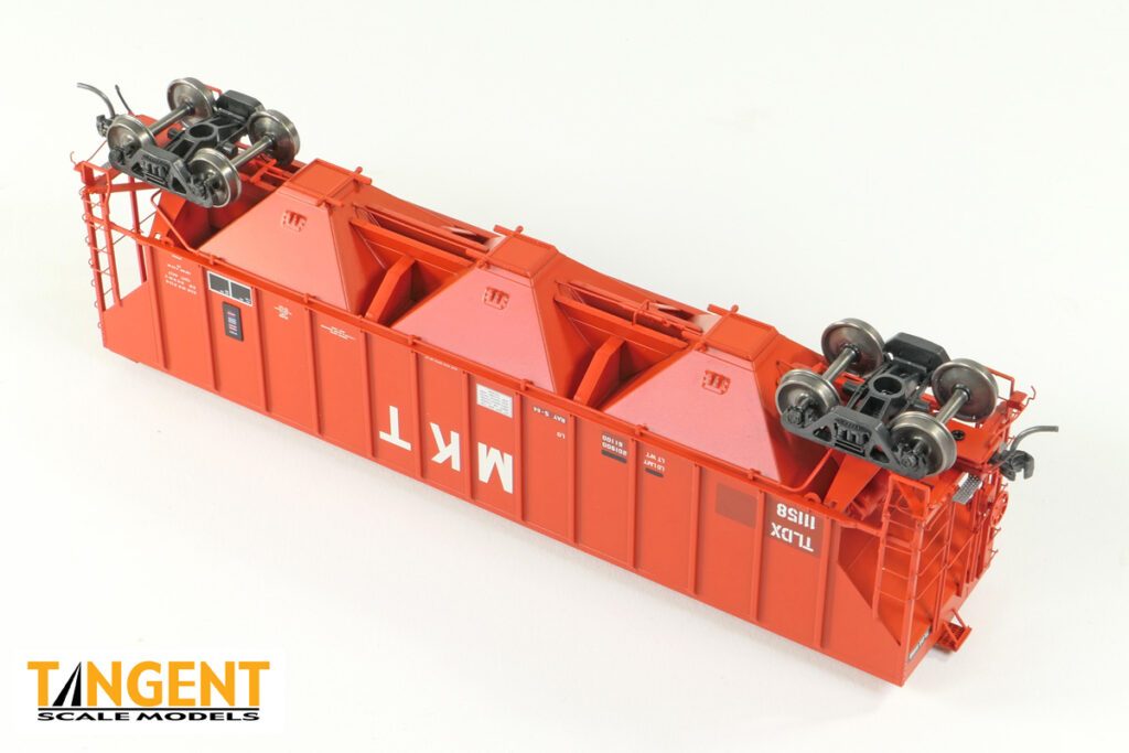SOLD OUT: TLDX “Ex-MKT” 1988+ PS4427 “High Side” Covered Hopper | Tangent Scale Models