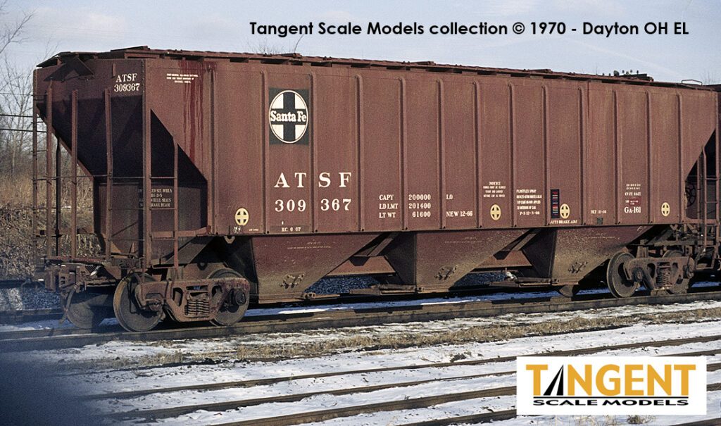 Atchison, Topeka and Santa Fe (ATSF) "Delivery 12-1966" PS4427 "High Side" Covered Hopper ...