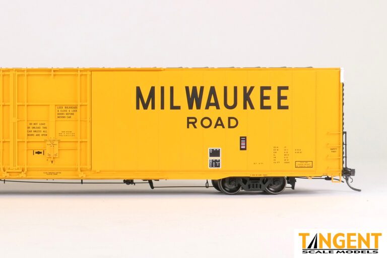Milwaukee Road (MILW) "Delivery 1977 Yellow" Greenville 86' Double Plug ...